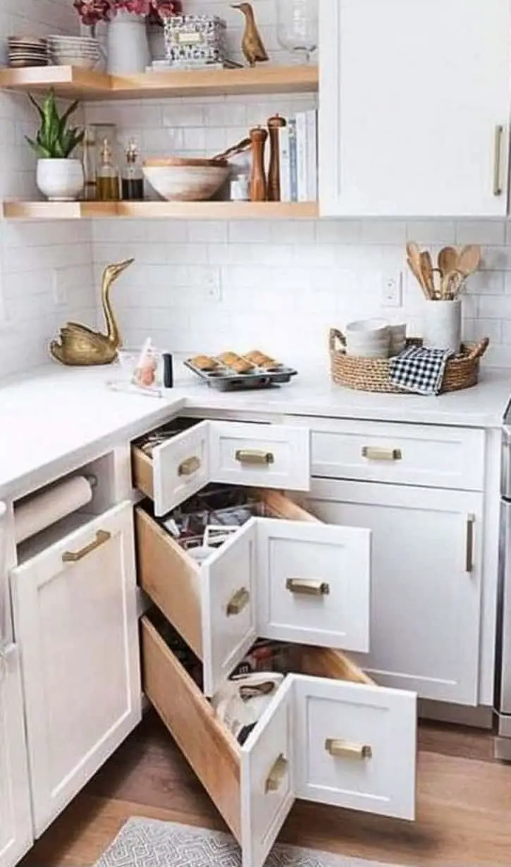 25 Simple Kitchen Design Ideas For 2022 | UnAssaggio